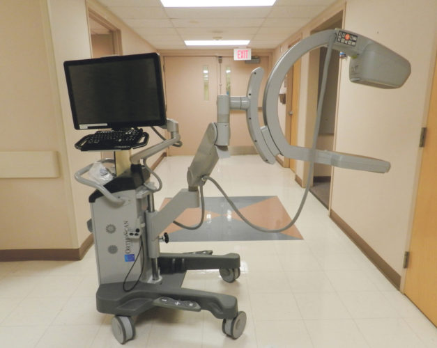 Community Foundation of Warren County aids hospital with new equipment ...